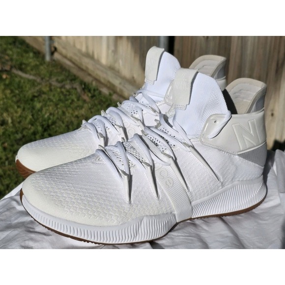 New Balance | Shoes | New Balance Fuelcell Omnis Basketball Shoes White ...